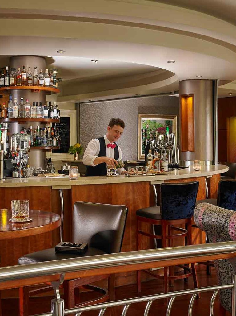 Dick's Bar | Pubs In Adare | 4* Woodlands House Hotel & Spa